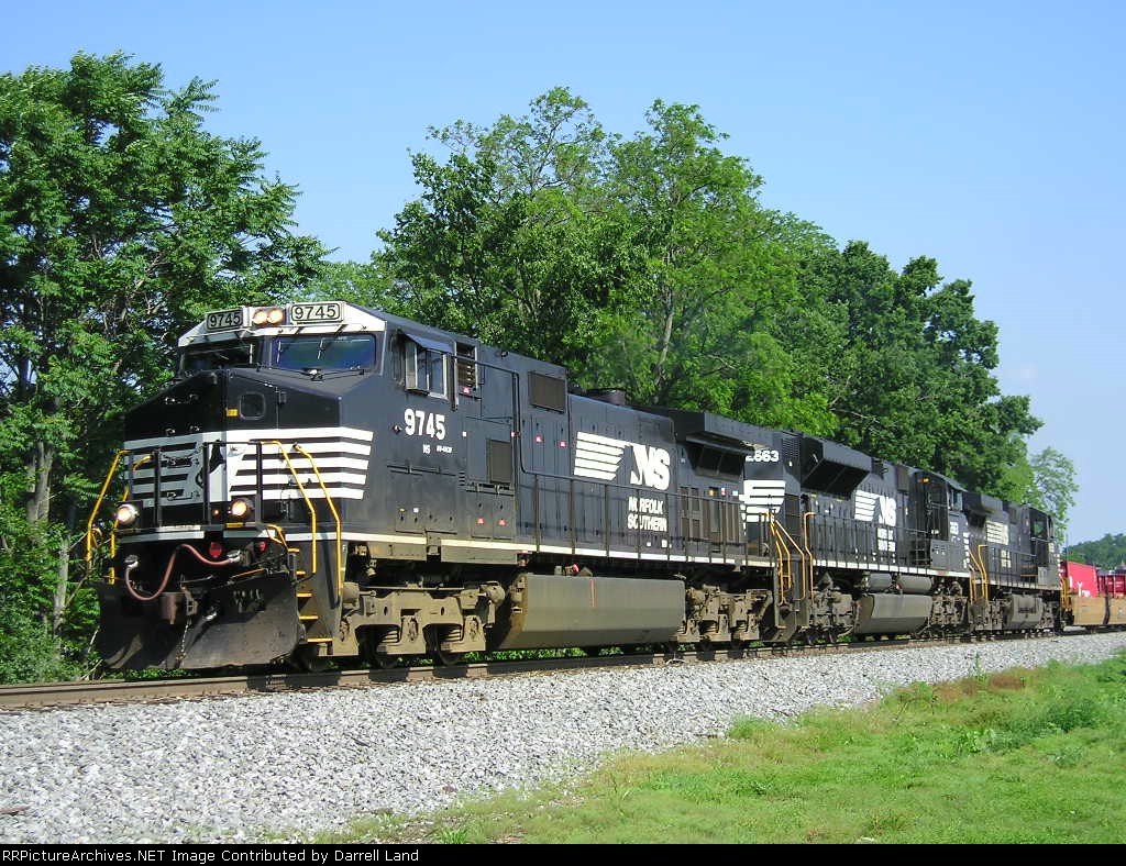 NS 9745 On NS 215 Eastbound